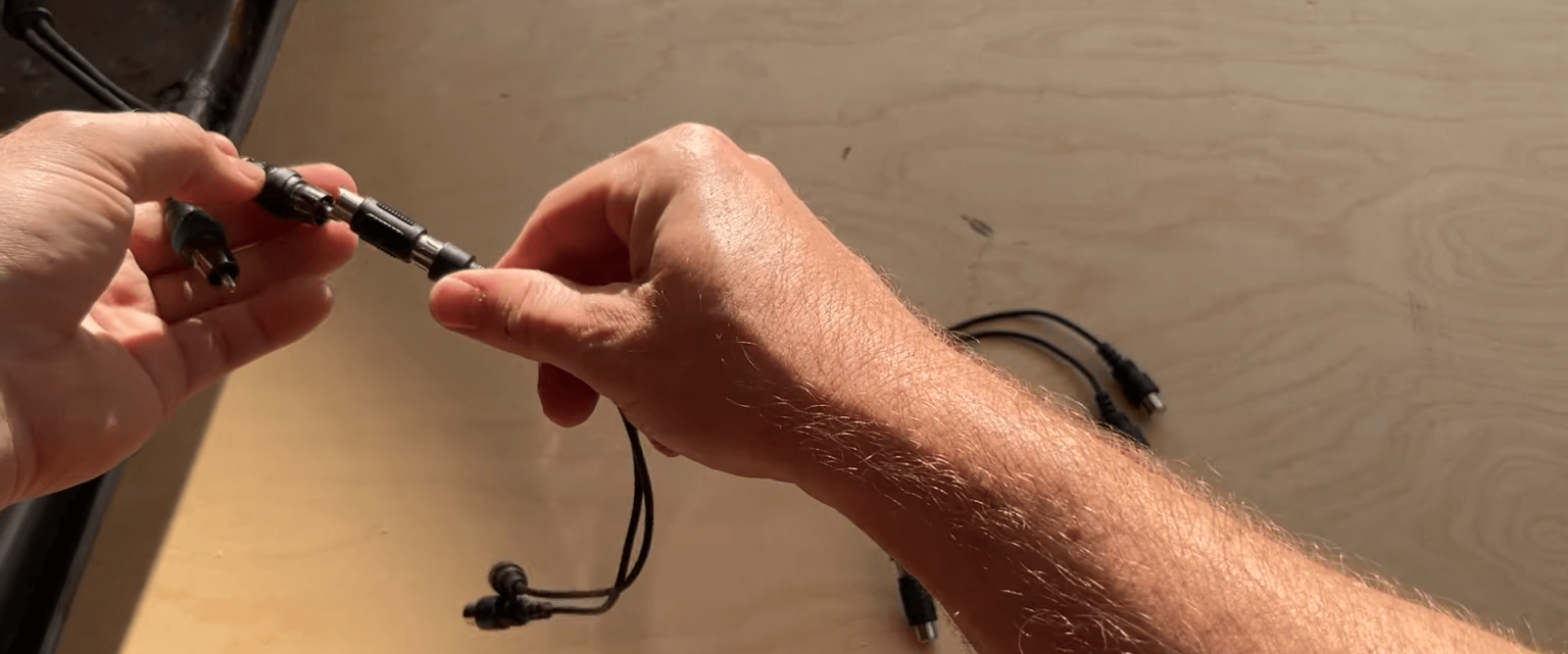 How To Split RCA for Multiple Amps - Cables Advisor